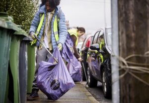 Volunteering at University - How to Give Back, and Feel Great - Leeds ...